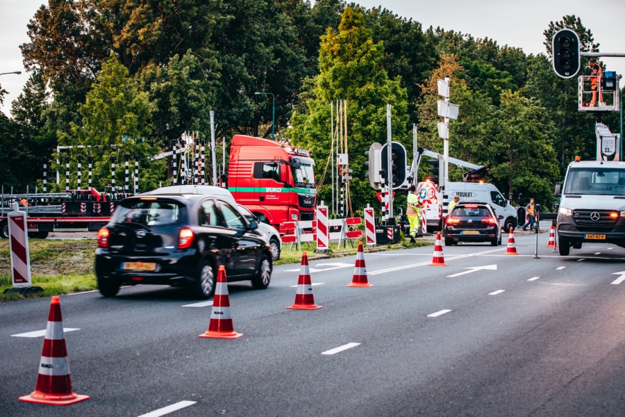 Verkeerslichten in Maarssenbroek vervangen zonder afsluiting dankzij ...